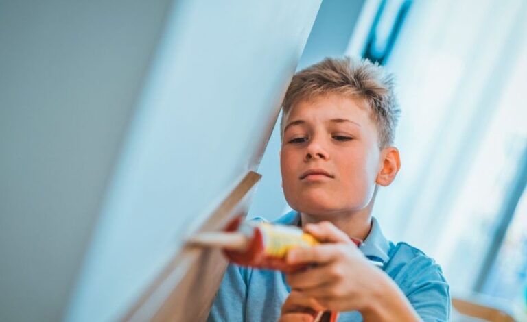 Make 'Em - Trace Embry | License to Parent